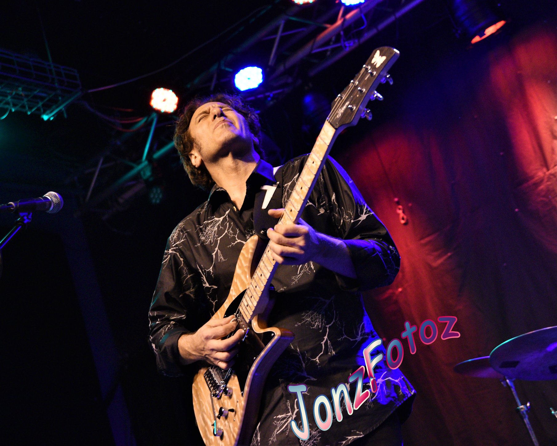 Mr B and Knickerbocker Music Ctr – Dave Fields